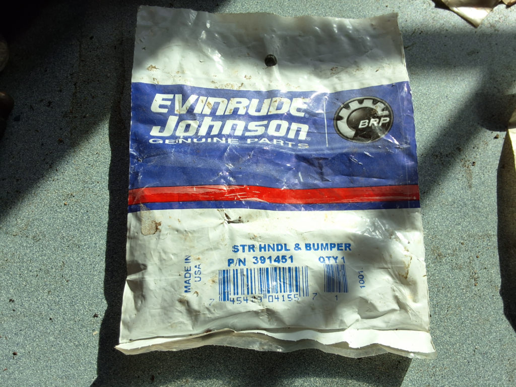 Johnson 391451 pull handle - J & E Old Outboards and Parts
